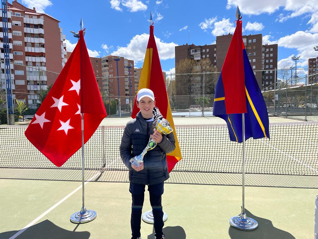 Destacados resultados de nuestros jugadores de la Escuela de Tenis en ...